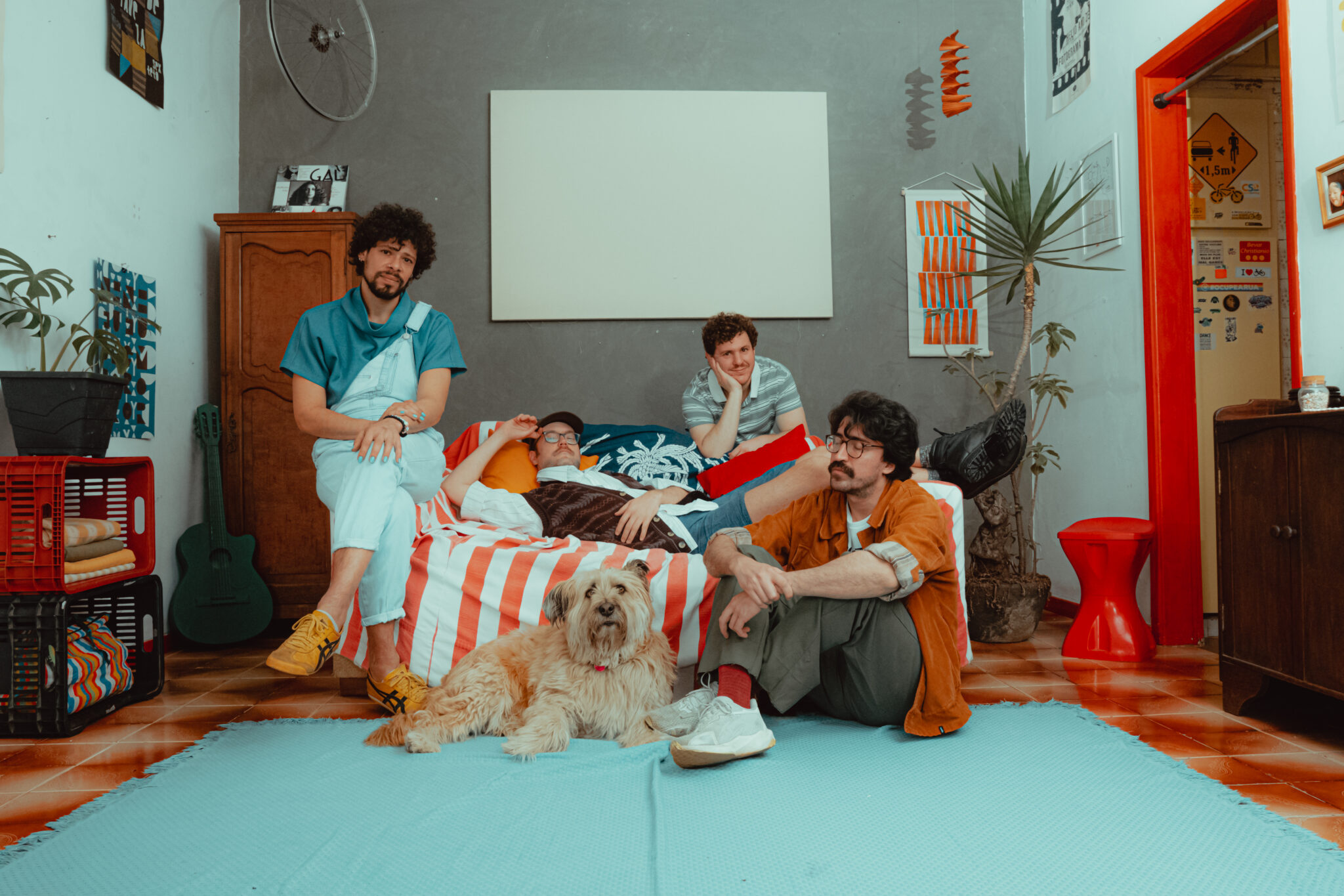 Sexta Sei: Onde era teto agora é chão no rock da banda Dingo : Baixo Centro